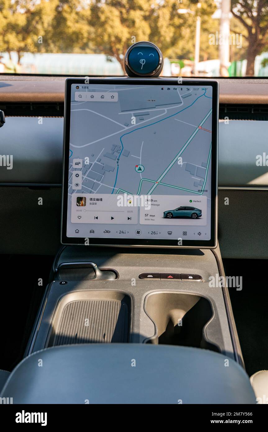 Nt 2 0 platform hi-res stock photography and images - Alamy