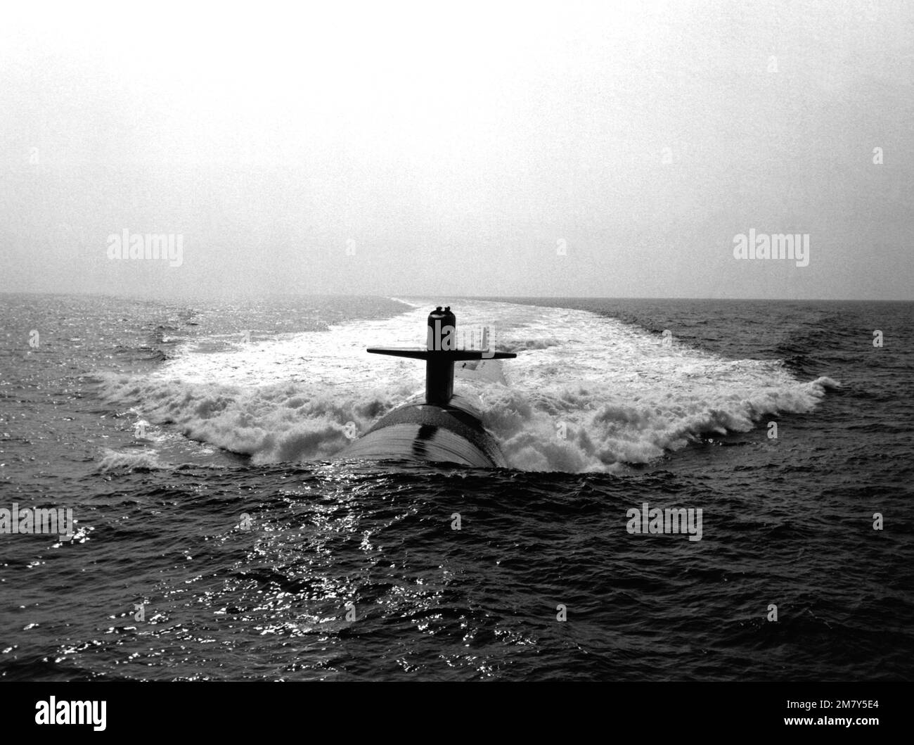 A port bow view of the nuclear-powered attack submarine USS LOS ANGELES ...