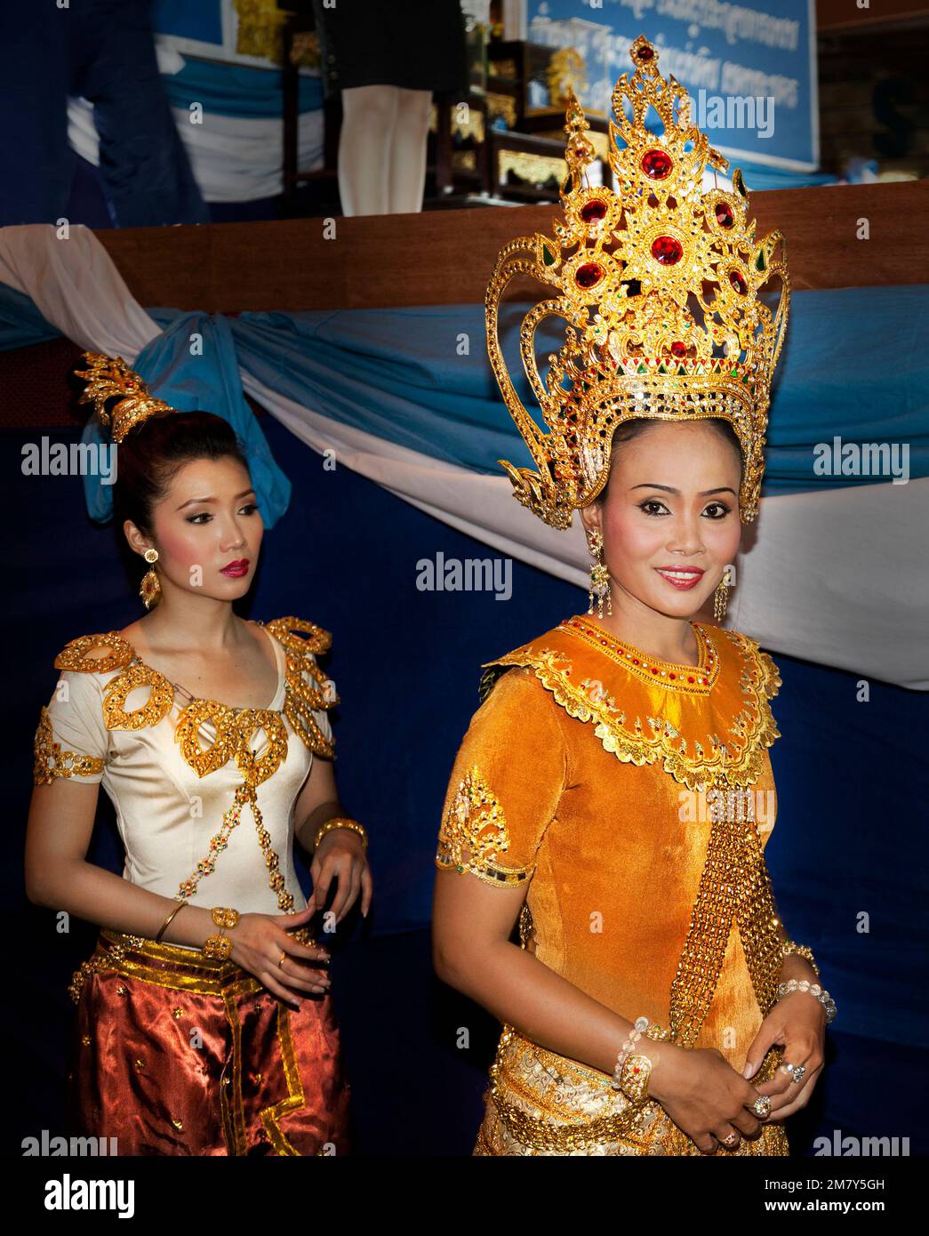 Bangkok, Thailand-August 12, 2009: The day of the Queen's birthday in ...