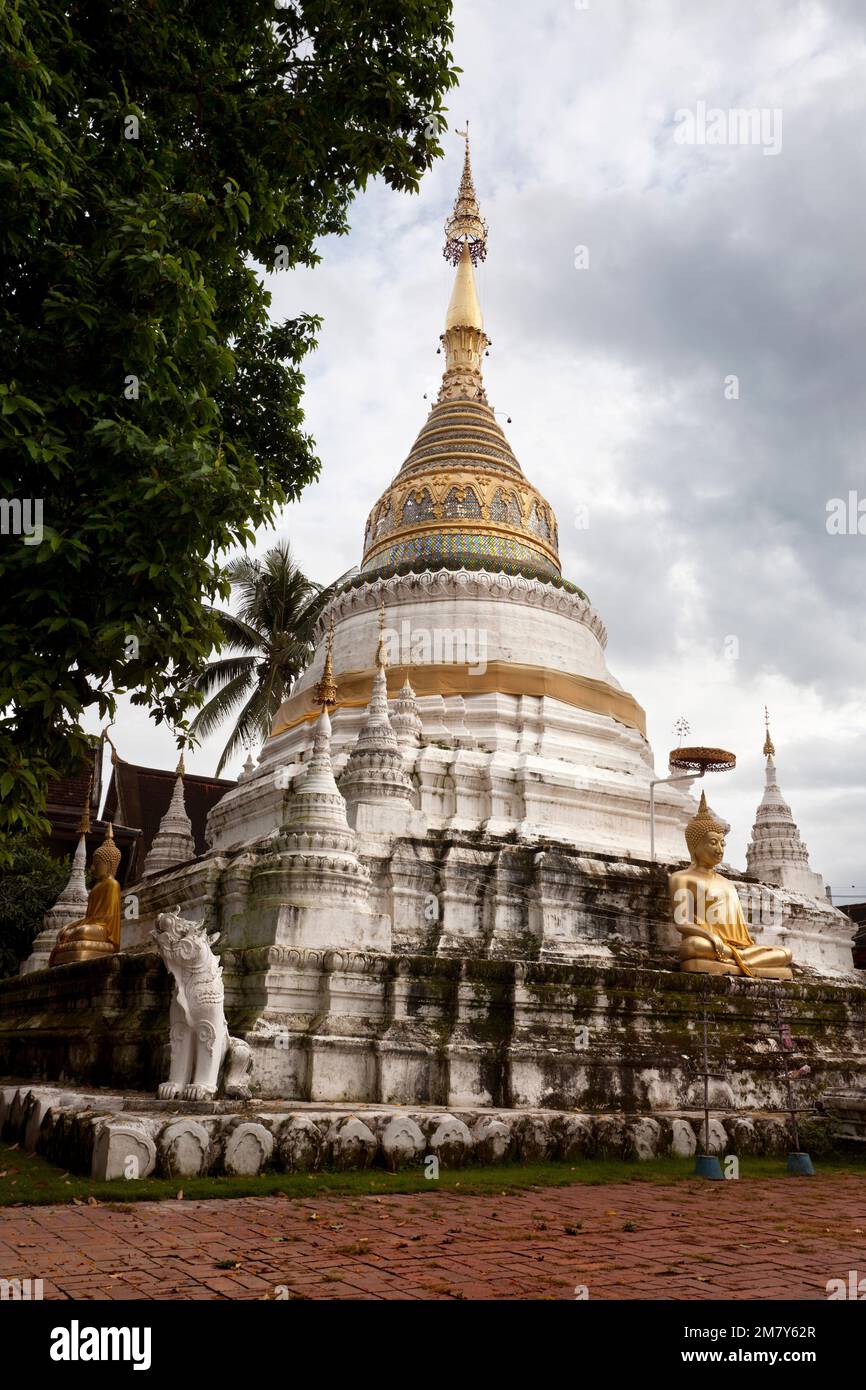 Stone stupa. Bangkok Stock Photo - Alamy