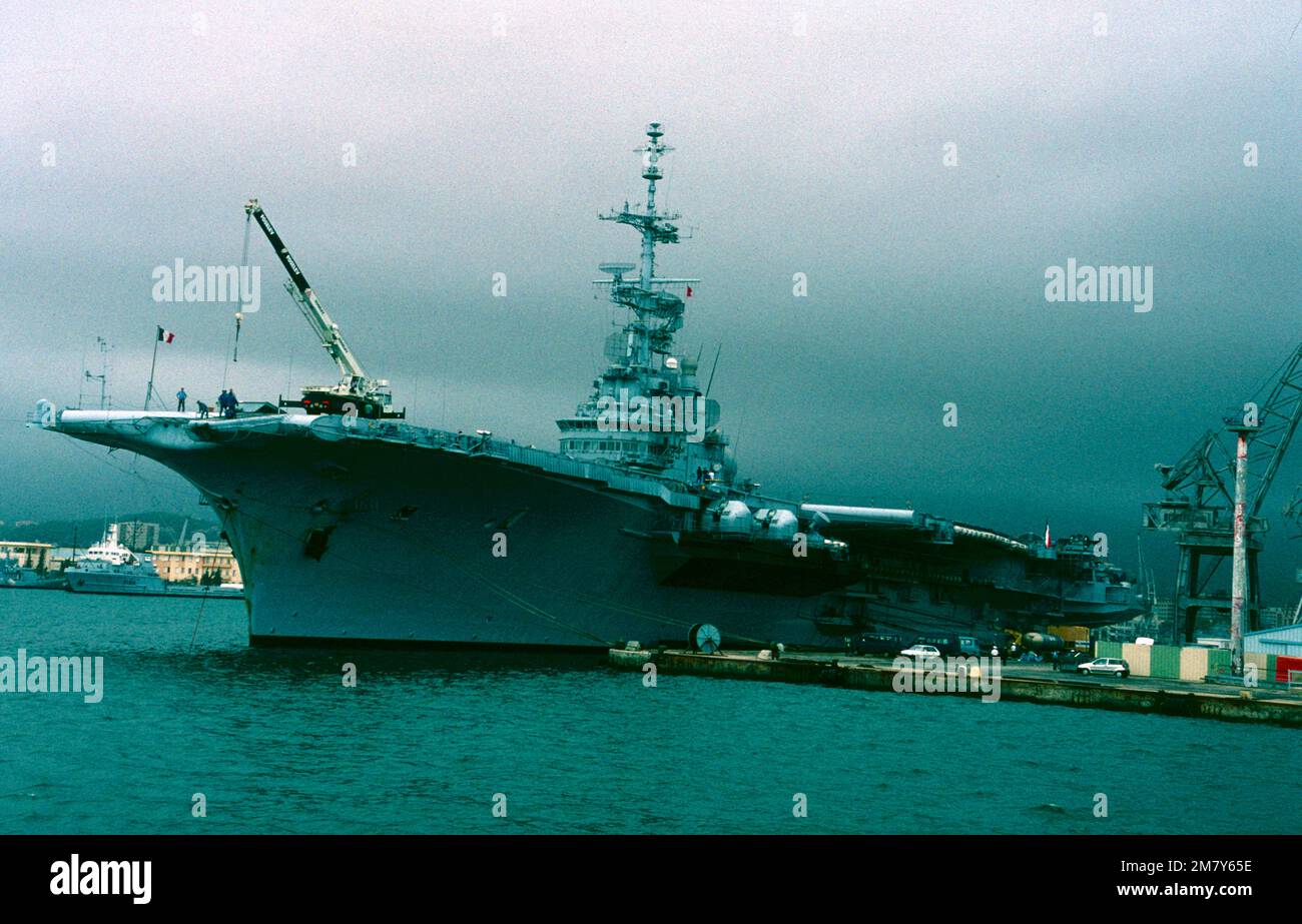 Foch [fɔʃ was the second Clemenceau-class aircraft carrier that served ...