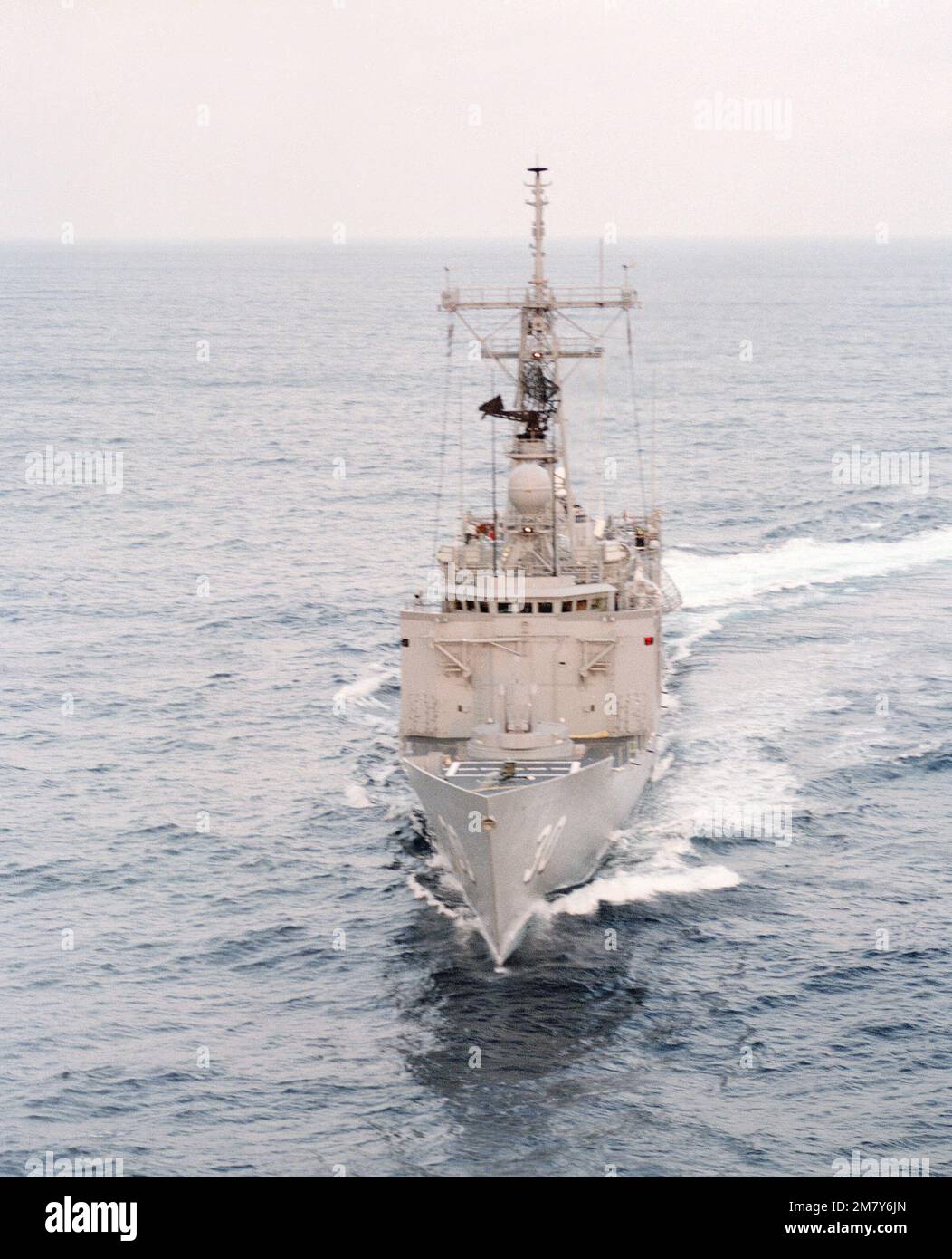 Aerial bow view of the guided missile frigate USS REID (FFG 30 ...