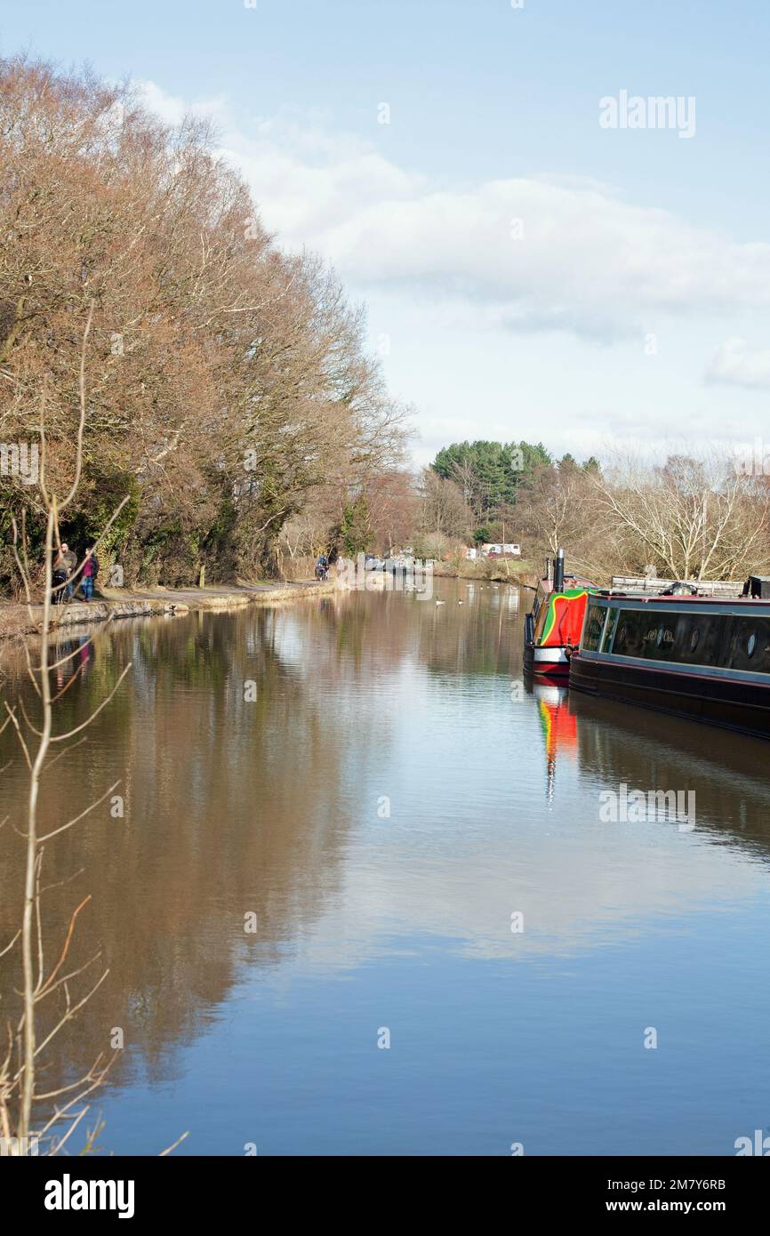 The Macclesfield Canal on a cold winter day at Higher Poynton Cheshire ...