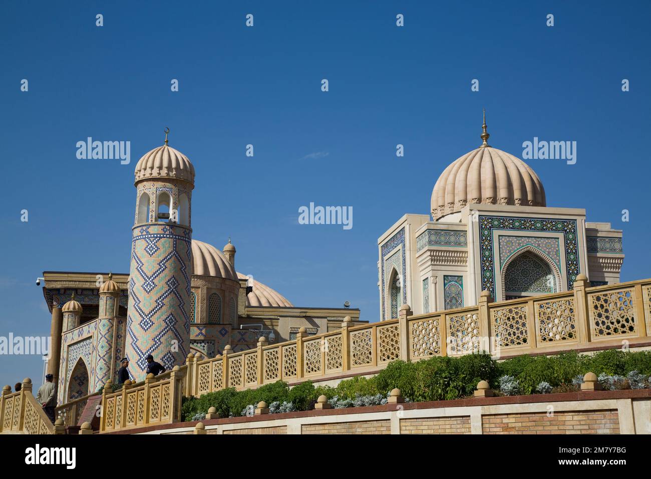 Mosque complex hi-res stock photography and images - Alamy