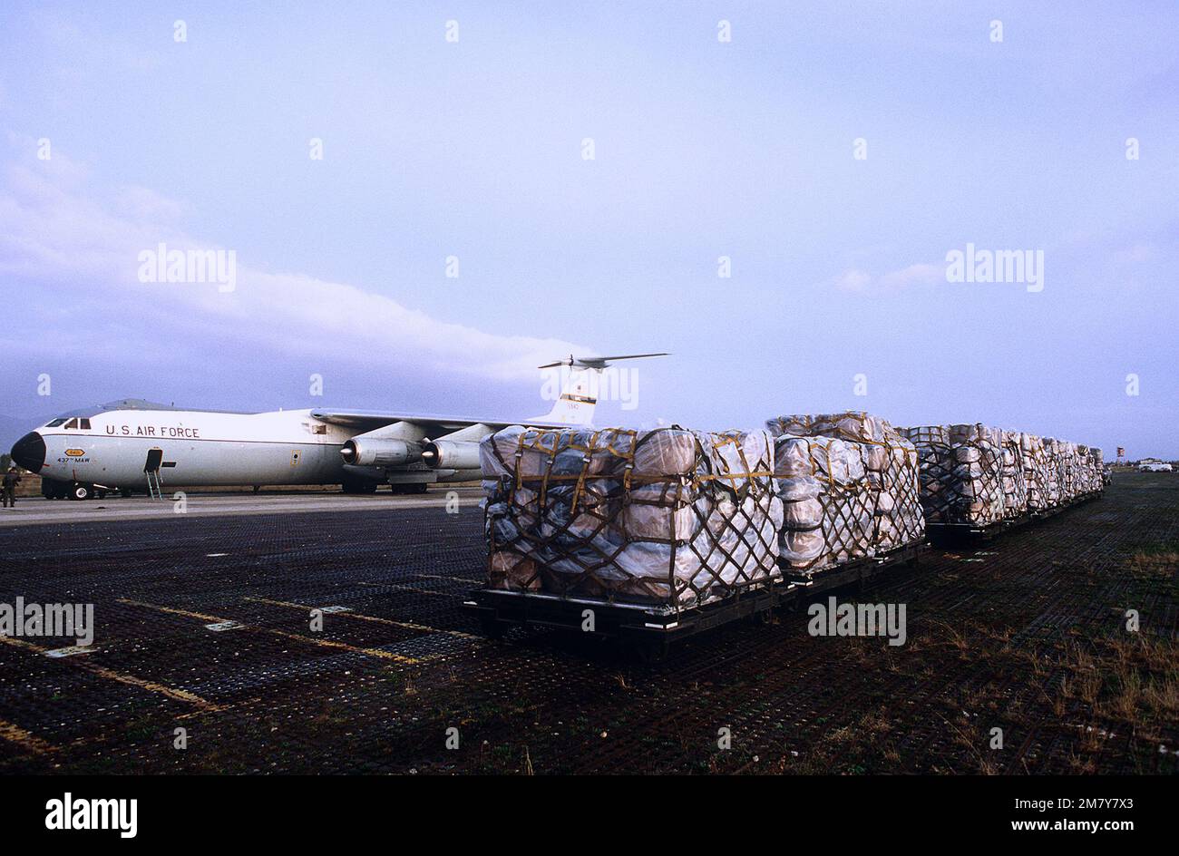 A C-141B Starlifter aircraft from the 437th Military Airlift Wing ...
