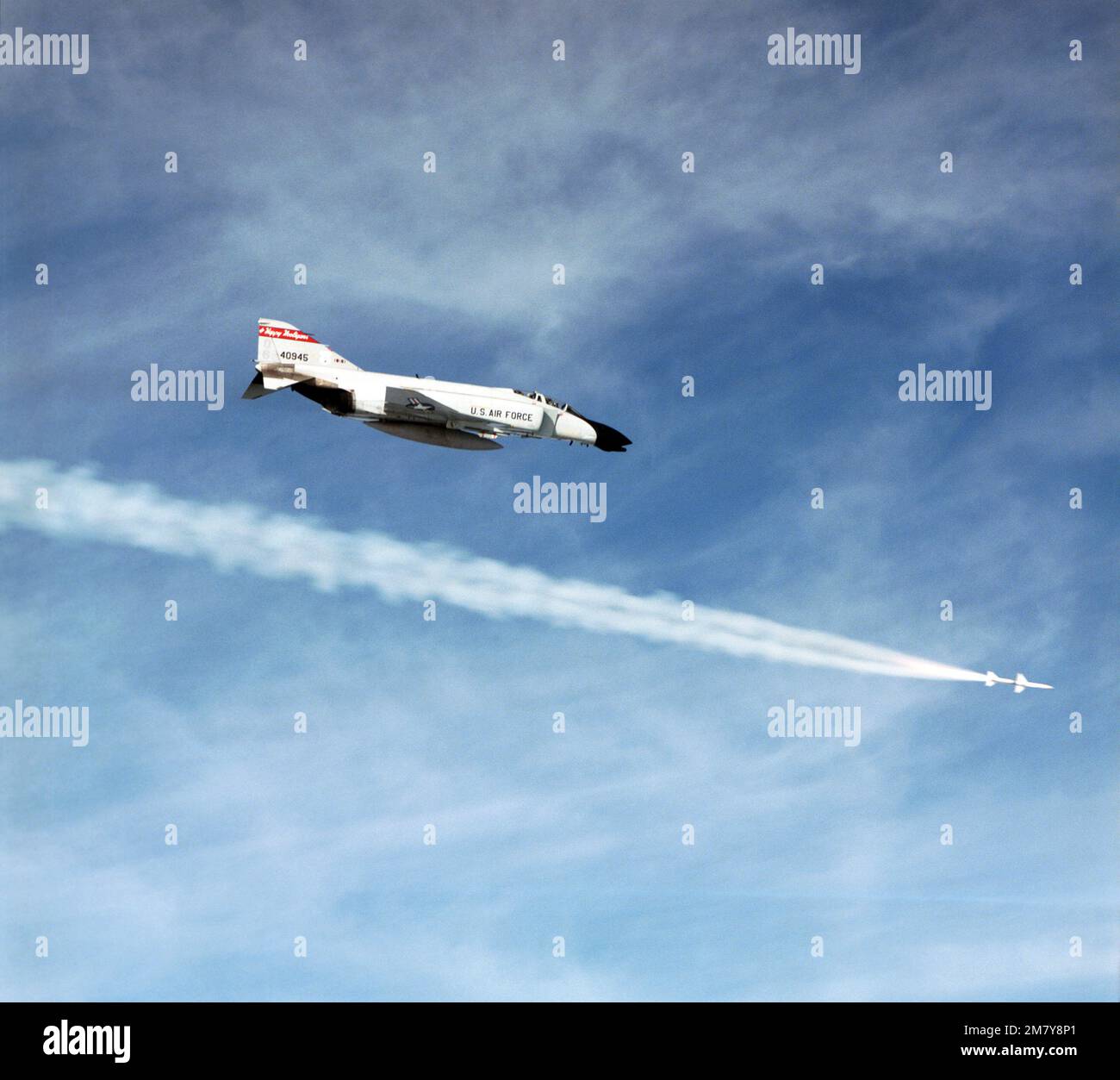 DF-SD-07-25393. Base: Unknown Stock Photo - Alamy