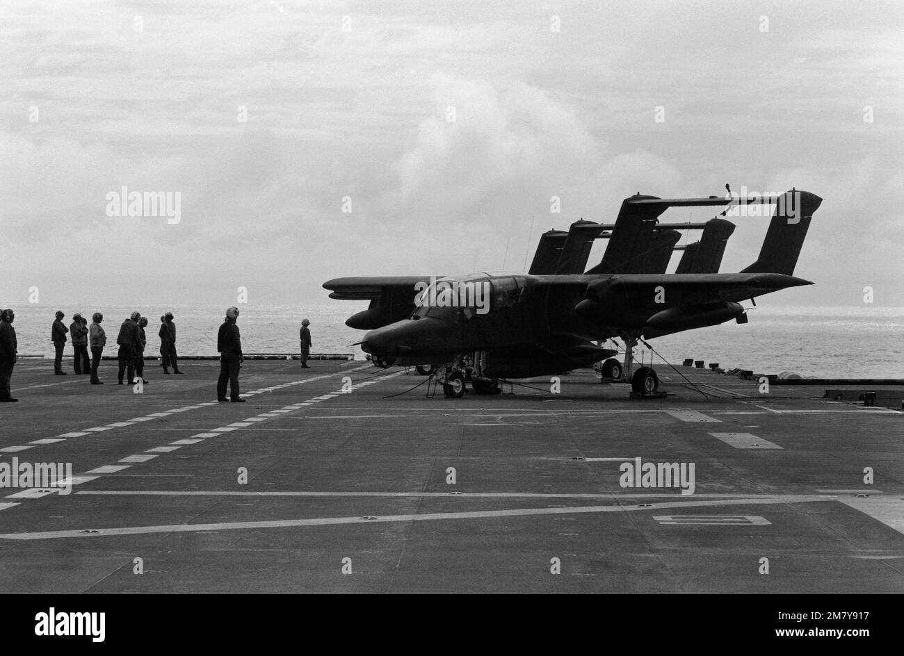 DN-SN-88-00787. Base: USS Nassau (LHA 4 Stock Photo - Alamy