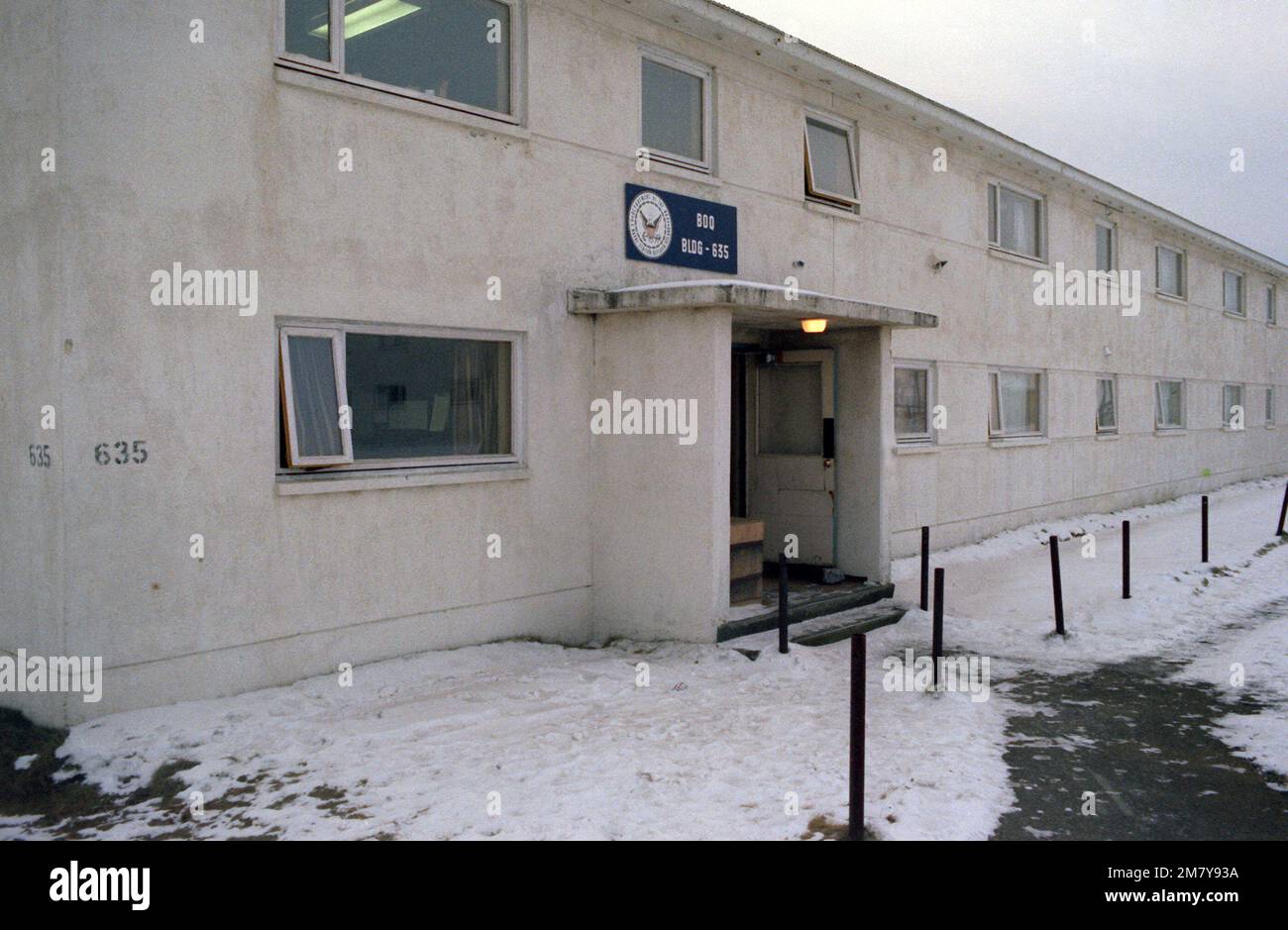 DN-SC-87-08106. Base: Naval Station, Keflavik Country: Iceland (ISL ...