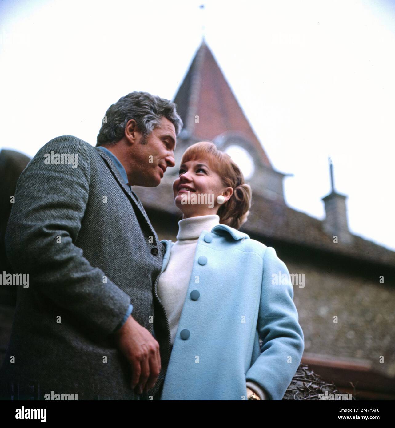 Liselotte Pulver, Schweizer Schauspielerin, bei einem Outdoor ...