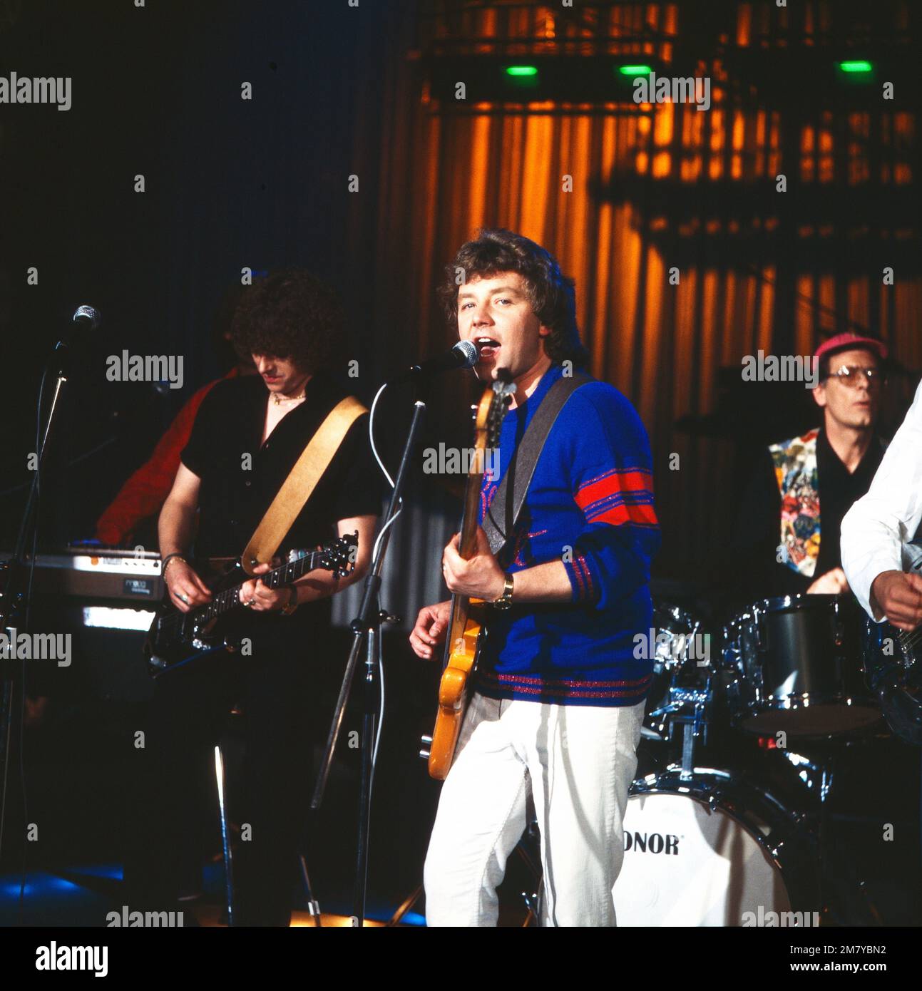 Rockpop 1980s hi-res stock photography and images - Alamy