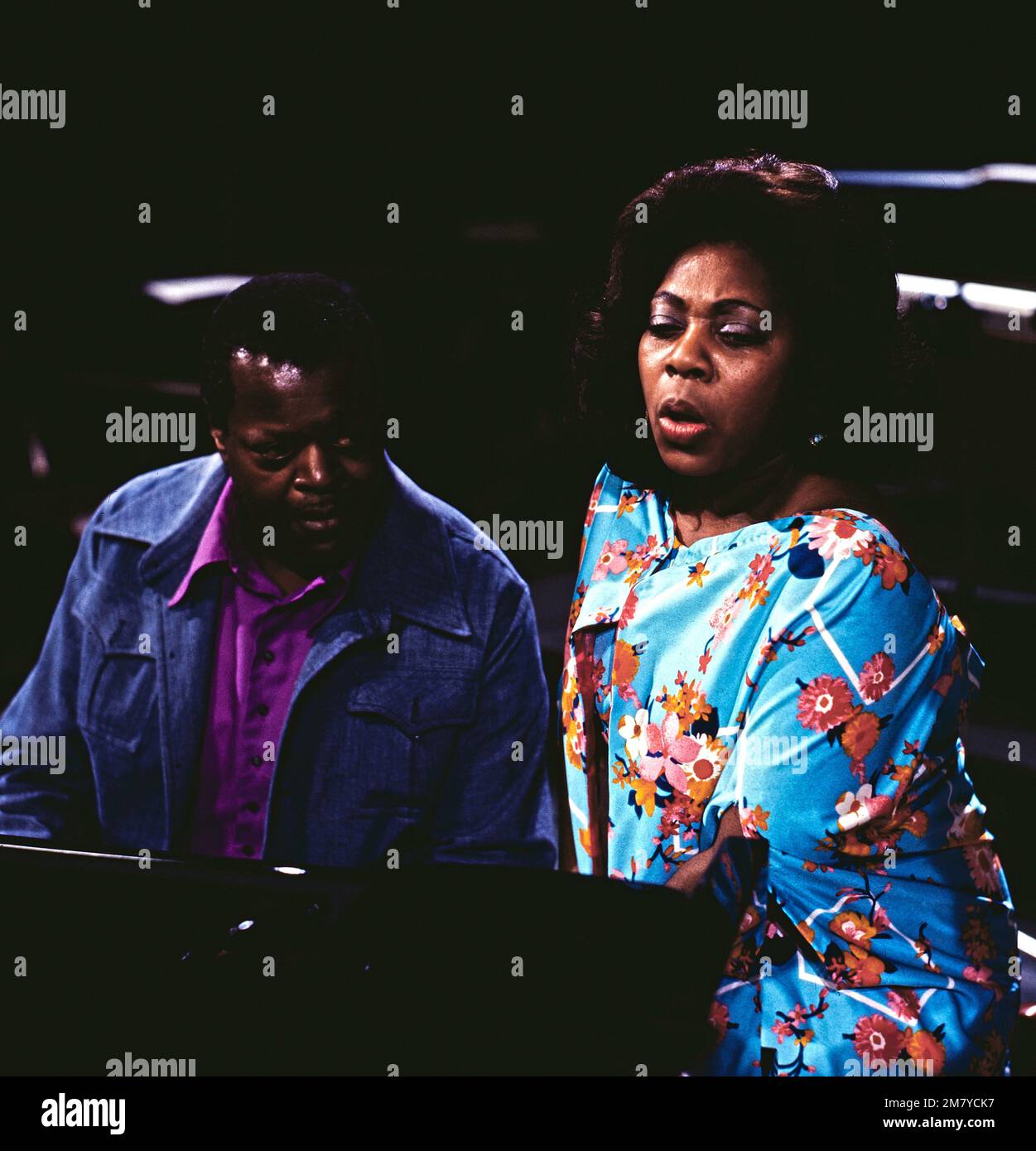 Kanadischer jazz sänger hi-res stock photography and images - Alamy