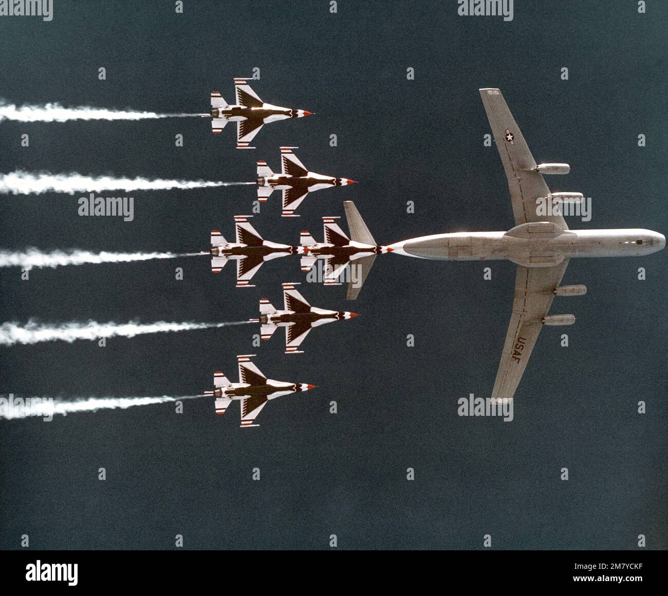 Looking up to see a six-ship Delta formation of the Thunderbirds F-16As ...