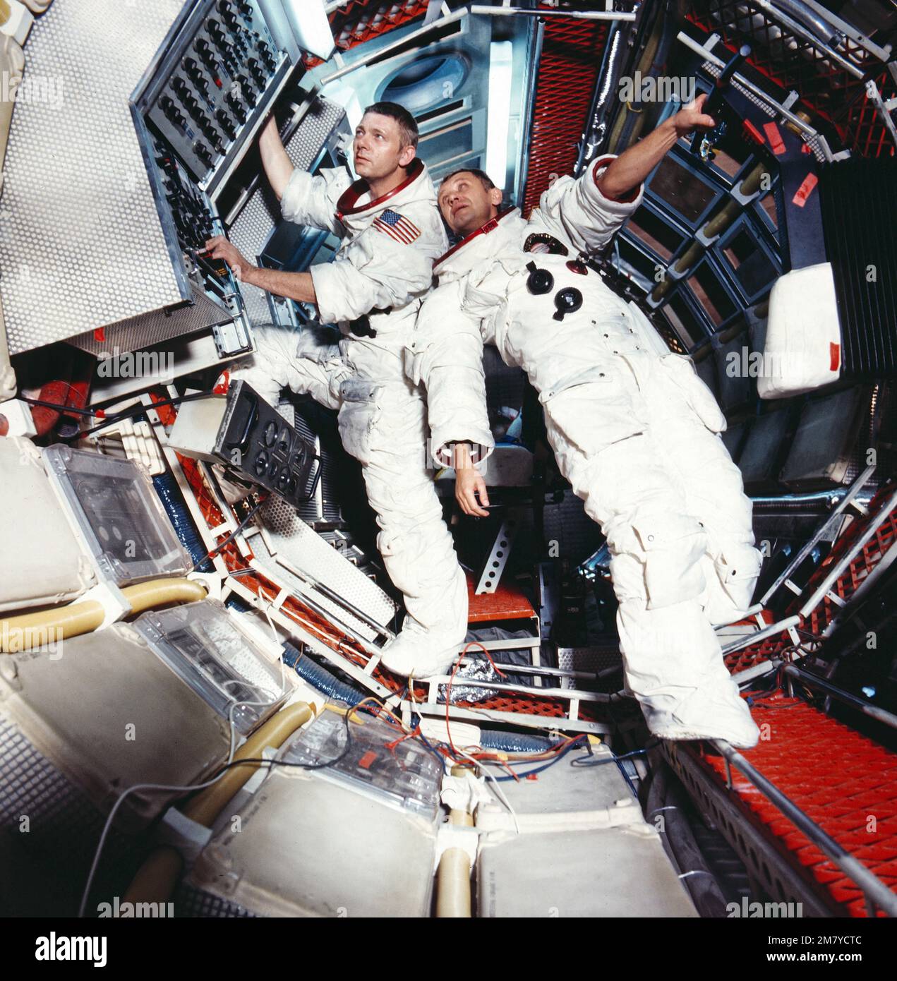 Operation Ganymed, aka Helden verloren im Staub der Sterne, Fernsehfilm ...