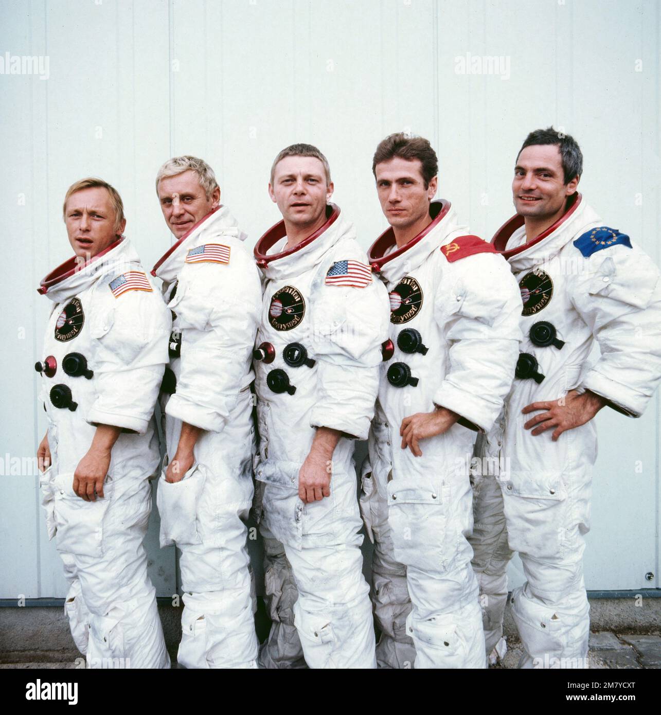 Astronaut helden hi-res stock photography and images - Alamy