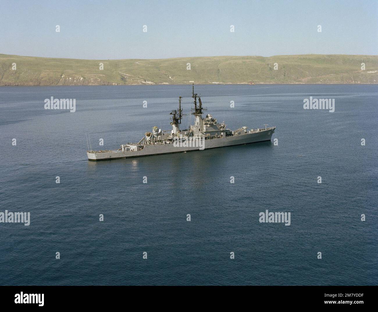 Aerial starboard view of the guided missile cruiser USS LEAHY (CG 16 ...