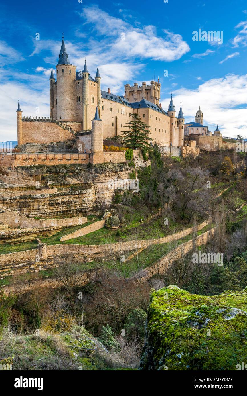 Medieval spanish architecture hi-res stock photography and images - Alamy