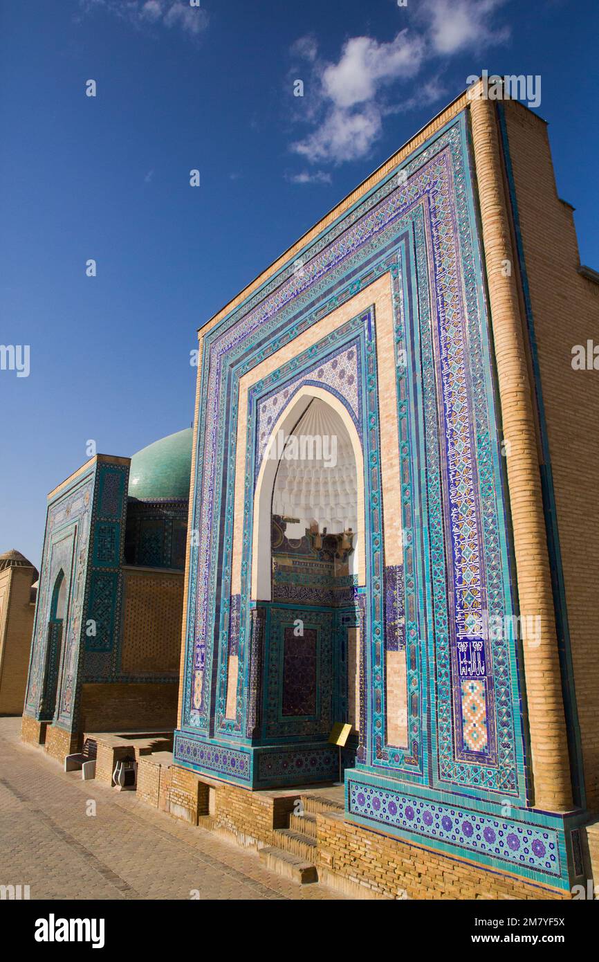 Ulugh Sultan Begim Mausoleum, Shah-I-Zinda, Samarkand, Uzbekistan Stock ...