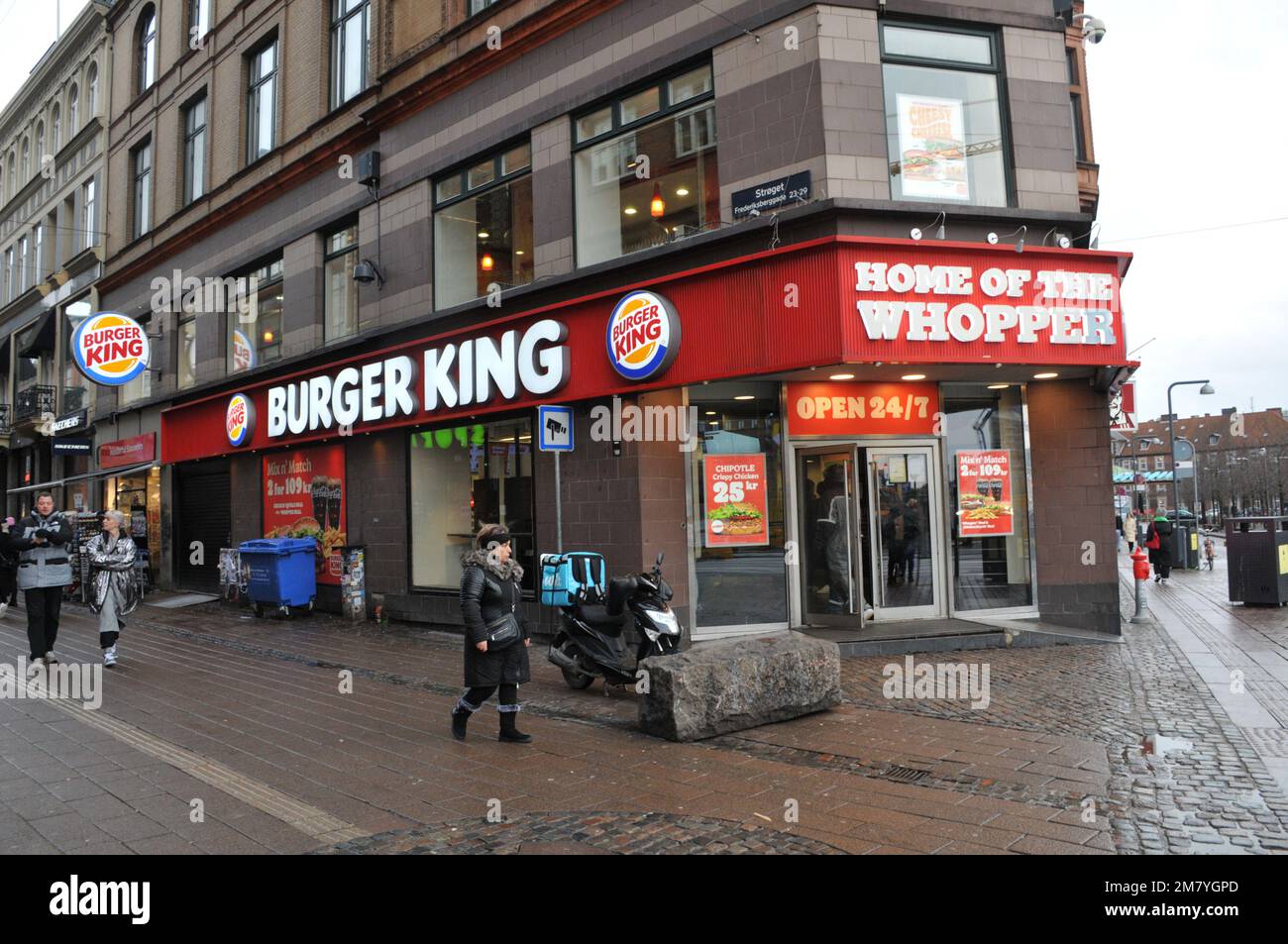 Copenhagen/Denmark/11 January 2023/ Wolt partner food delivery male in ...