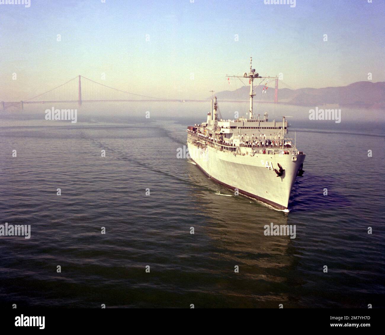 Uss san francisco bow view hi-res stock photography and images - Alamy