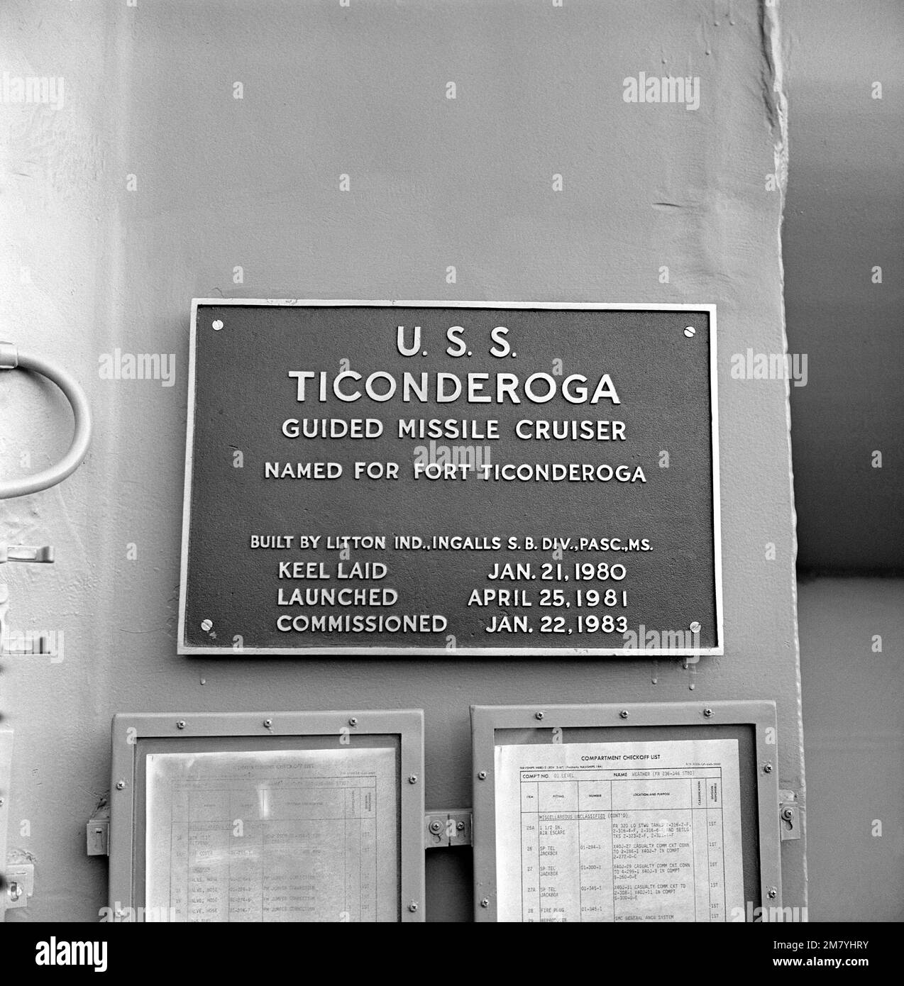 Uss ticonderoga cg 47 hi-res stock photography and images - Alamy