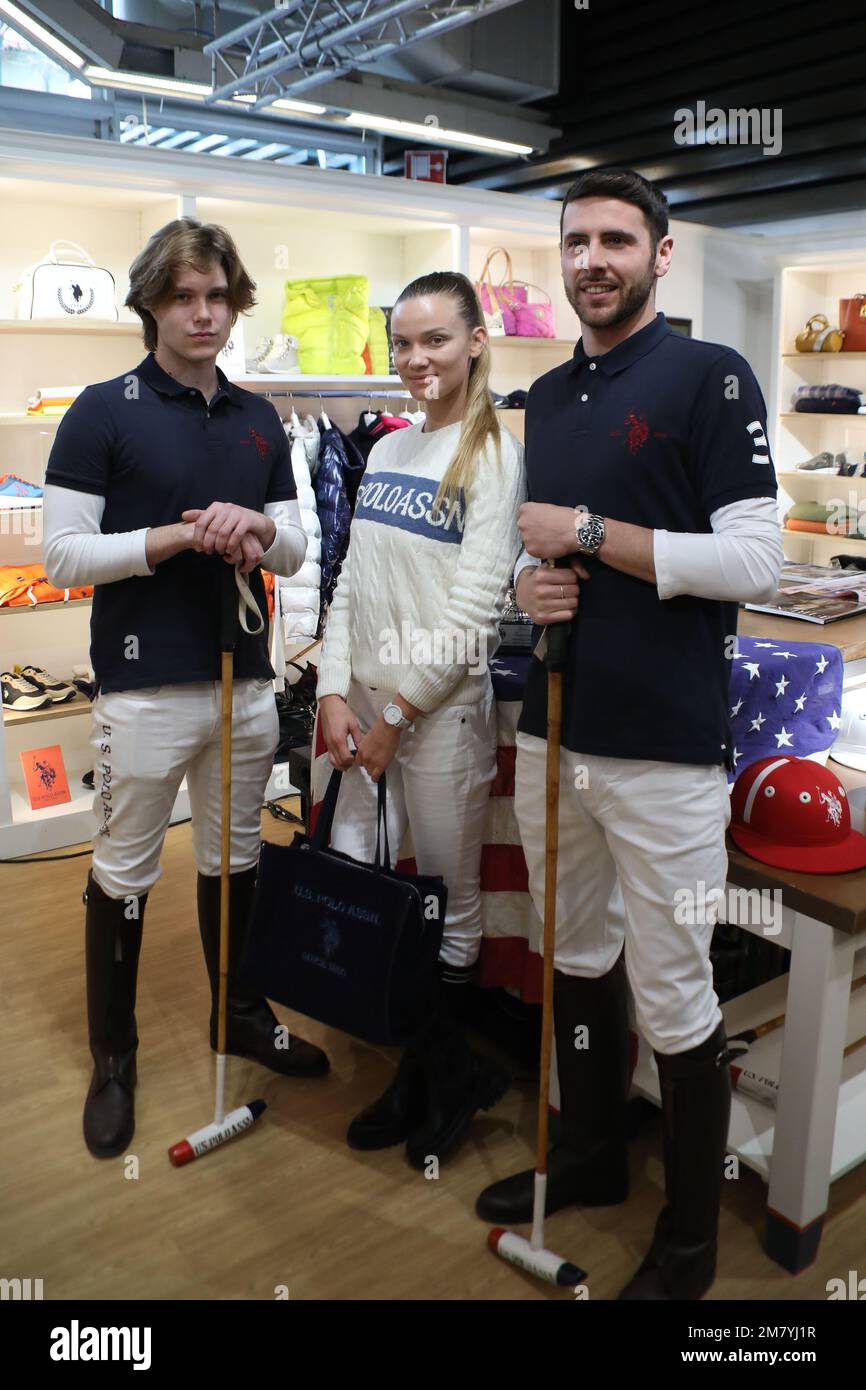 Us polo assn hi-res stock photography and images - Alamy