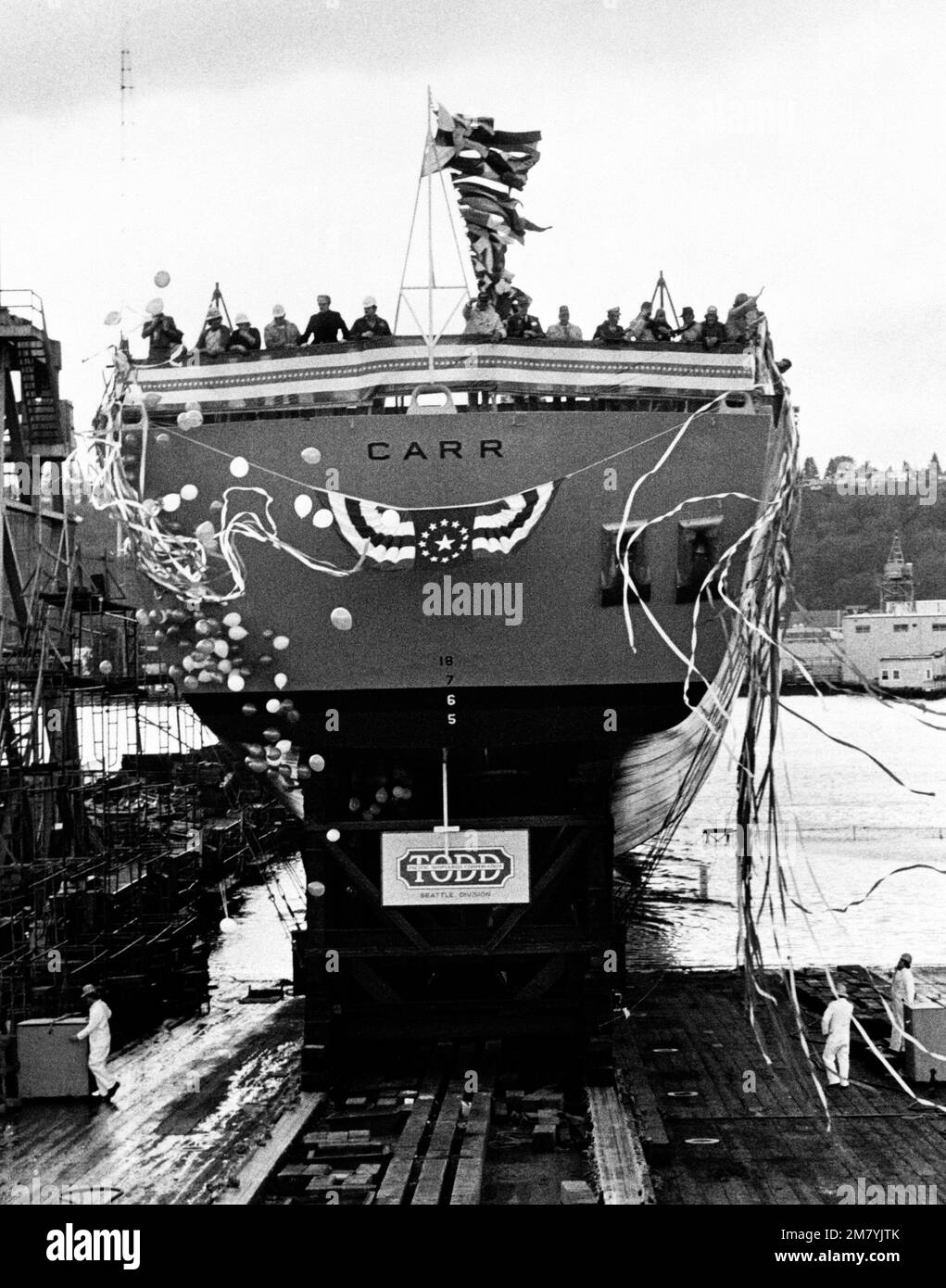 Port quarter view of the guided missile frigate CARR (FFG-52 ...