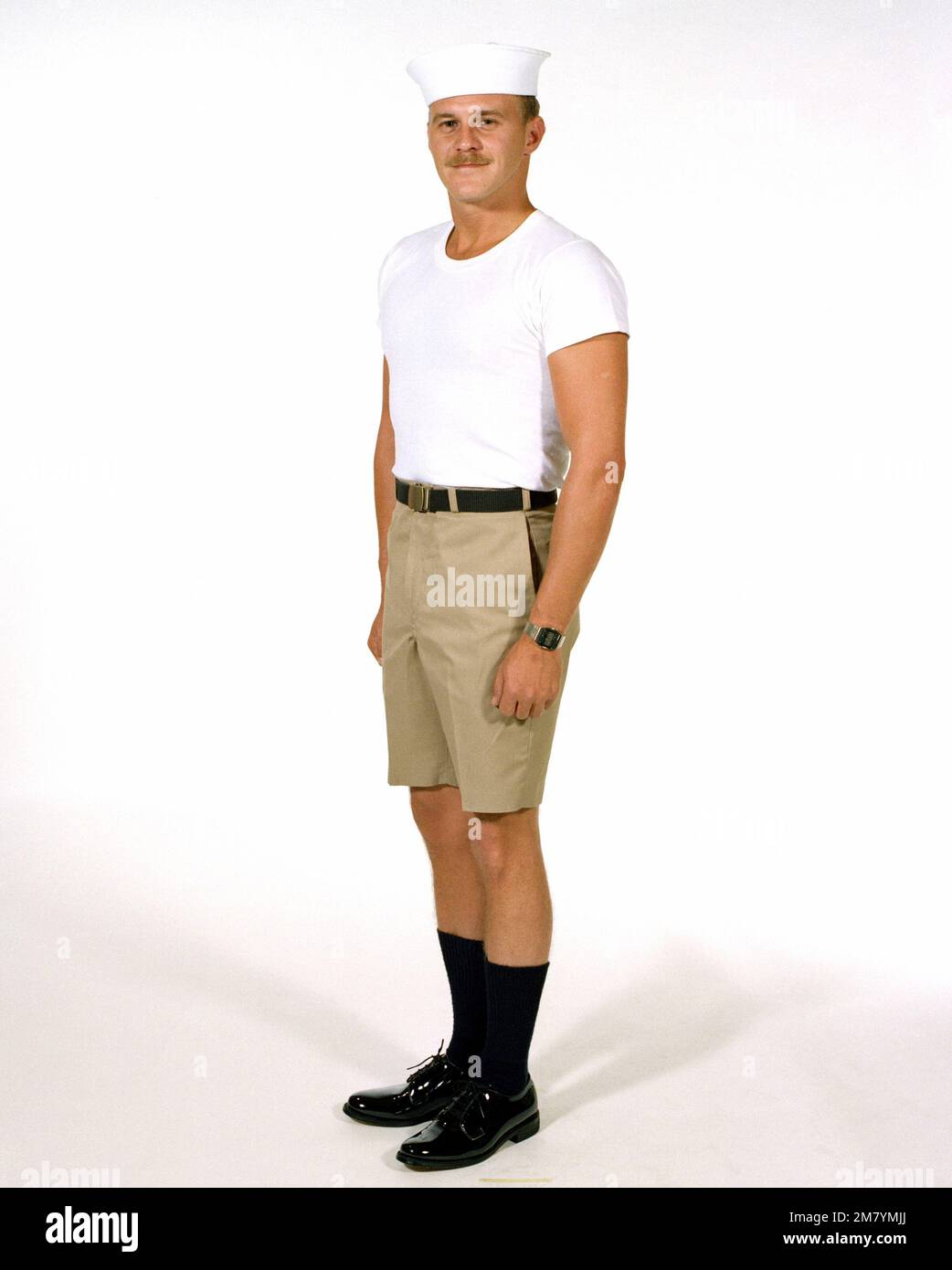 Uniform: Tropical khaki, Navy enlisted men, ranks E-1 through E-6 ...