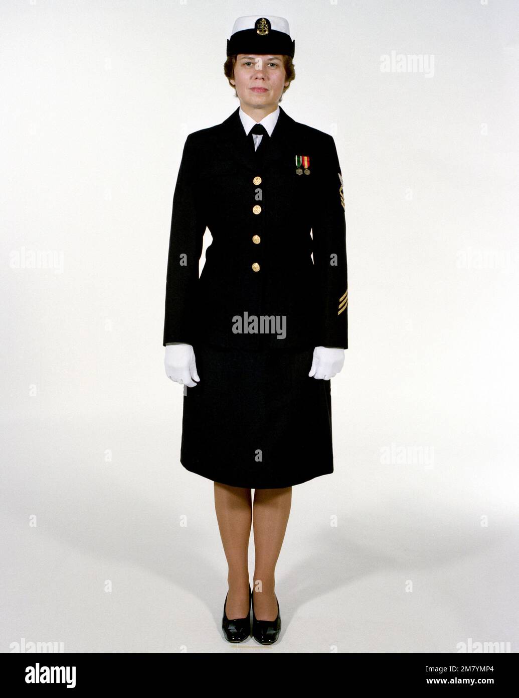 Uniform: Dinner dress blue, female Navy chief petty officers. Country ...