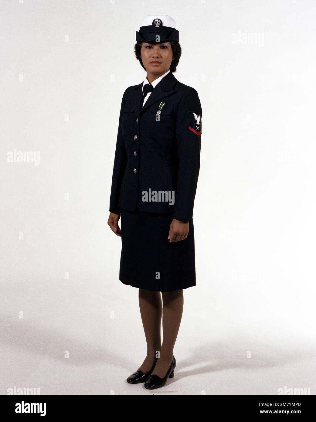 Uniform: Dinner dress blue, Navy enlisted women, ranks E-1 through E-6 ...