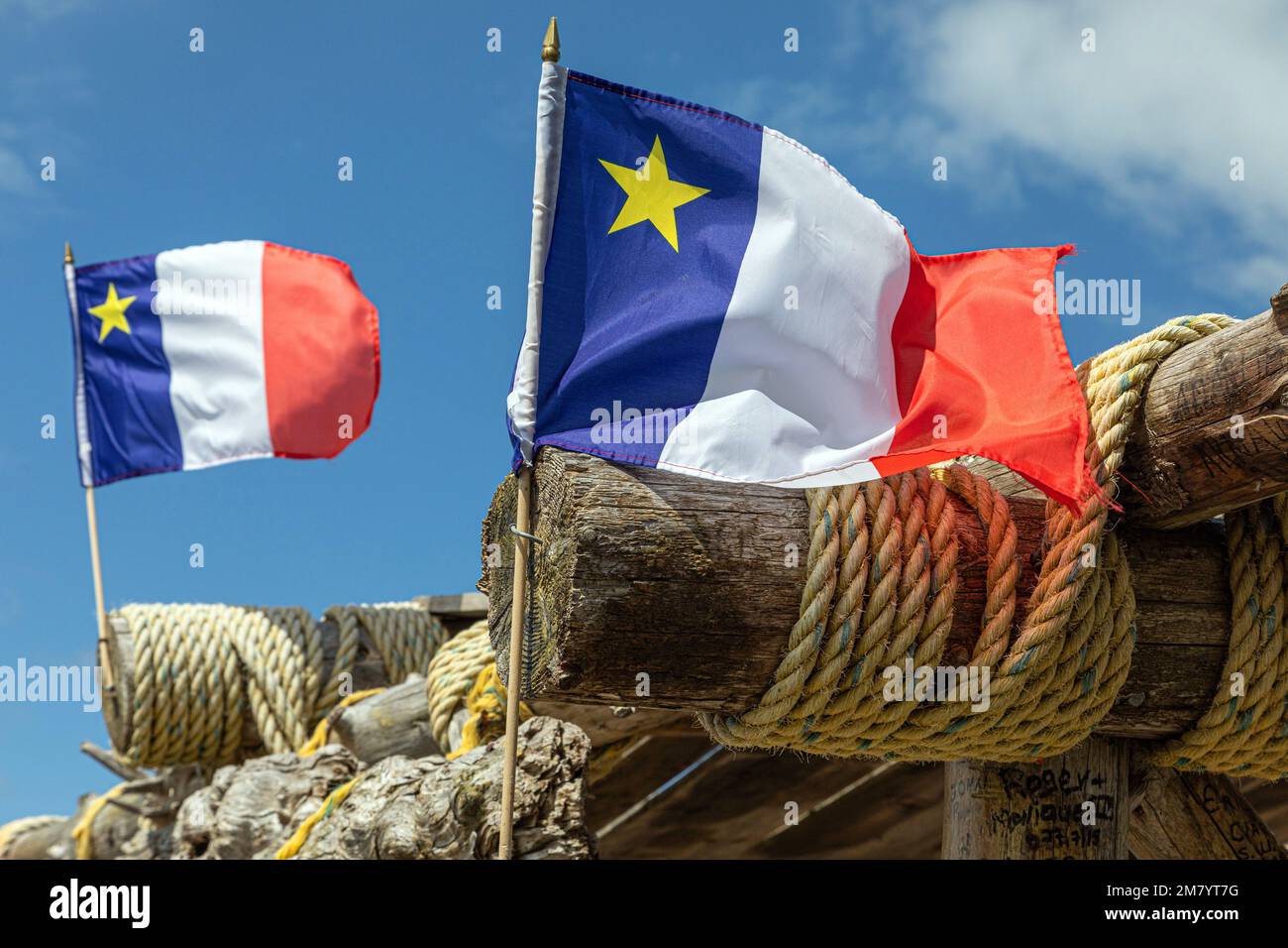 Yellow star flag hi-res stock photography and images - Alamy