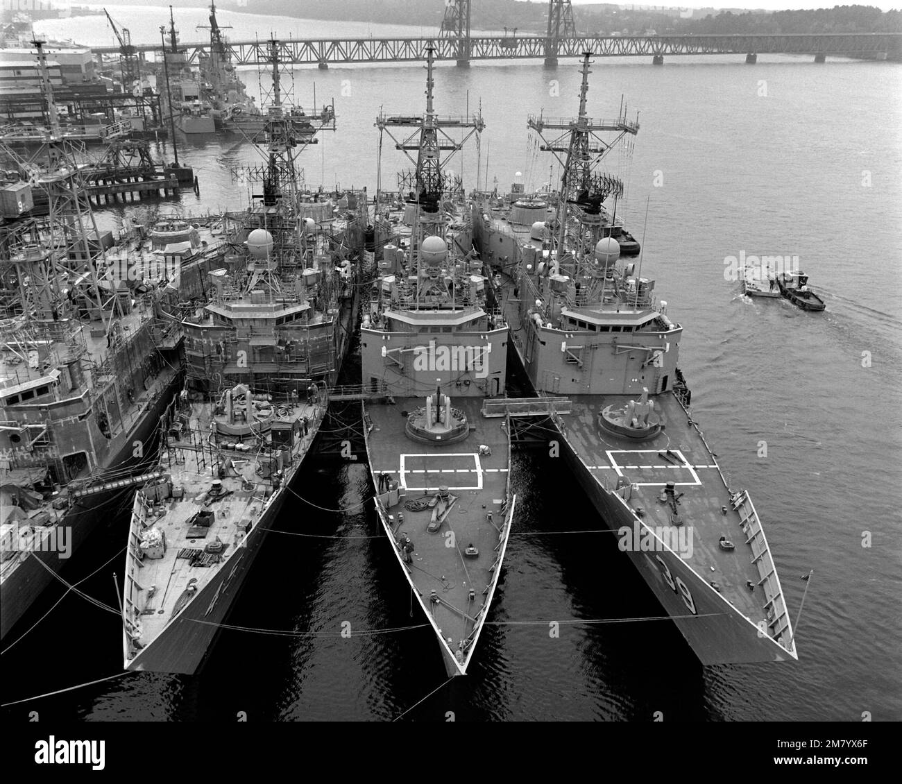 The starboard bow view of the guided missile frigates DEWERT (FFG-45 ...
