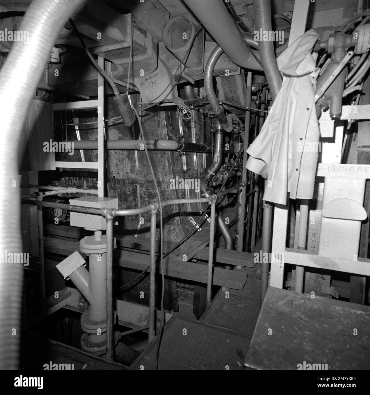 The upper level engine room aboard the guided missile frigate DE WERT ...