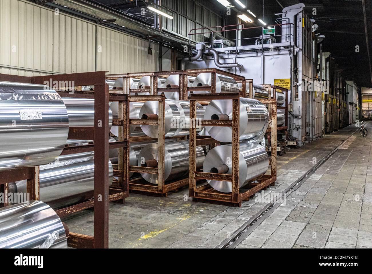 FINISHING OF THE SPOOLS OF ALUMINUM IN FRONT OF THE FURNACES, EUROFOIL ...