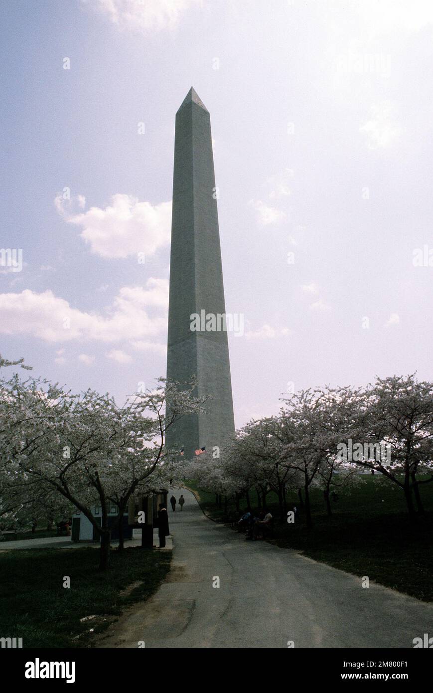 Washington dc spring attractions hi-res stock photography and images ...