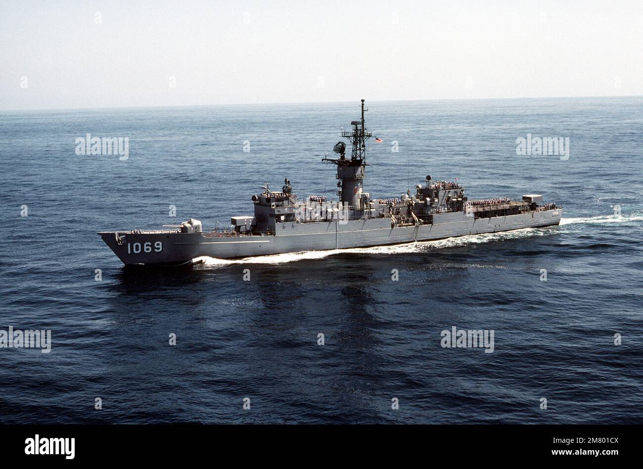 Aerial port bow view of the frigate USS BAGLEY (FF-1069) underway ...