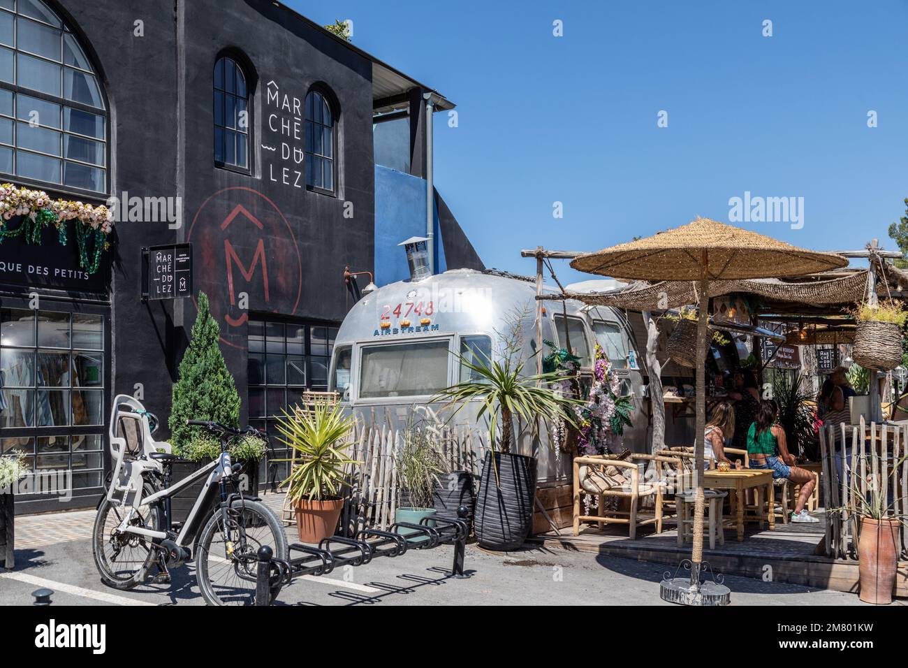 LEZ MARKET, TRENDY AND ARTISTIC MARKET WITH FOOD TRUCKS, MONTPELLIER ...