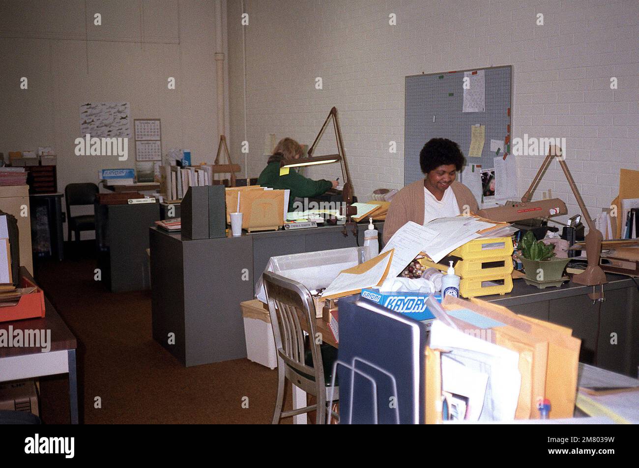 Work progresses hi-res stock photography and images - Alamy