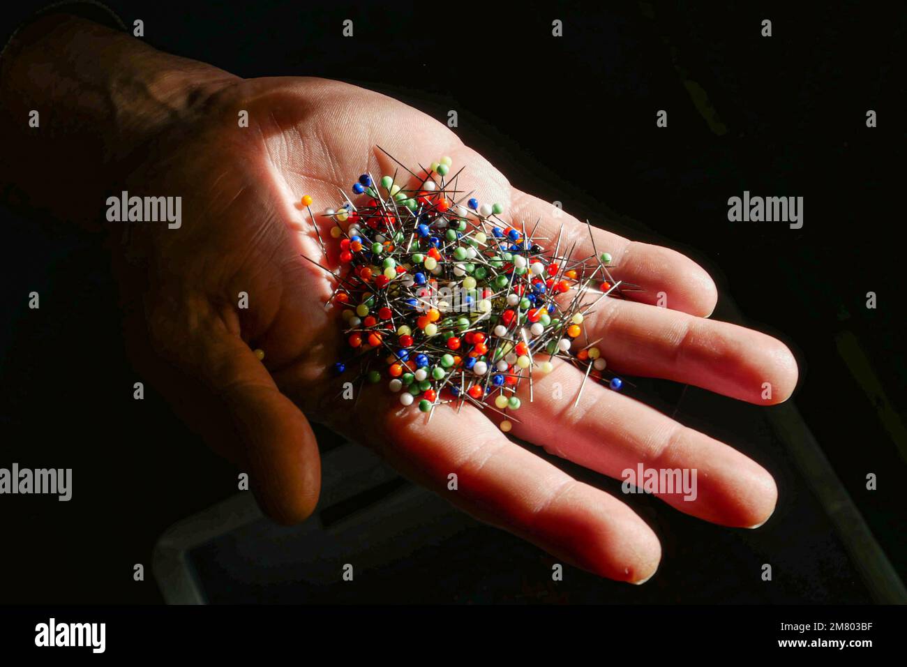 Glass head pin hi-res stock photography and images - Alamy