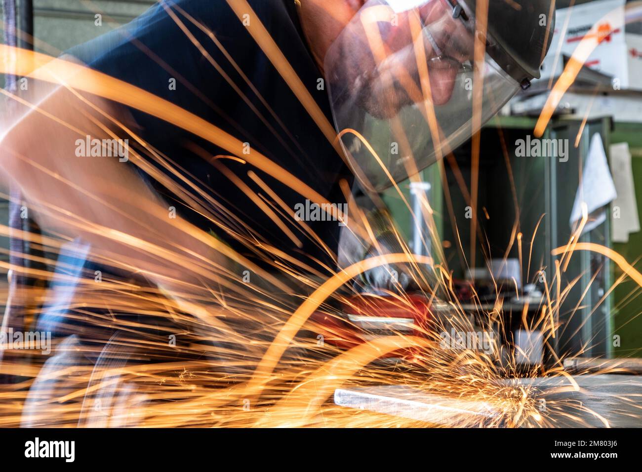 Man figure molding hi-res stock photography and images - Alamy