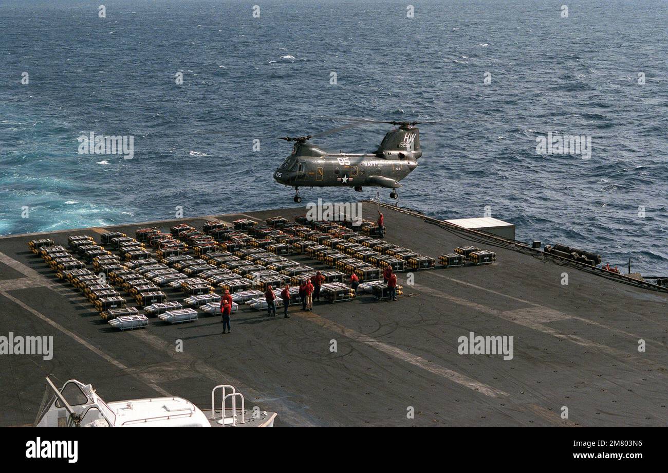 A Helicopter Combat Support Squadron 8 (KH-8) CH-46 Sea Knight ...
