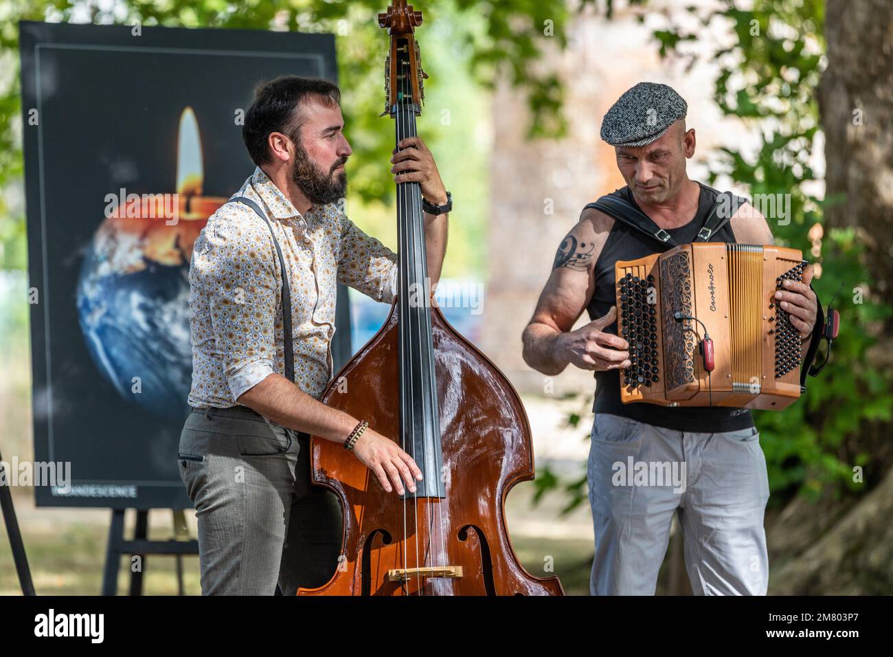 SOUS LES PLATANES CONCERT WITH THE BAND LES MEGOTS AND A TERRE FRAGILE ...