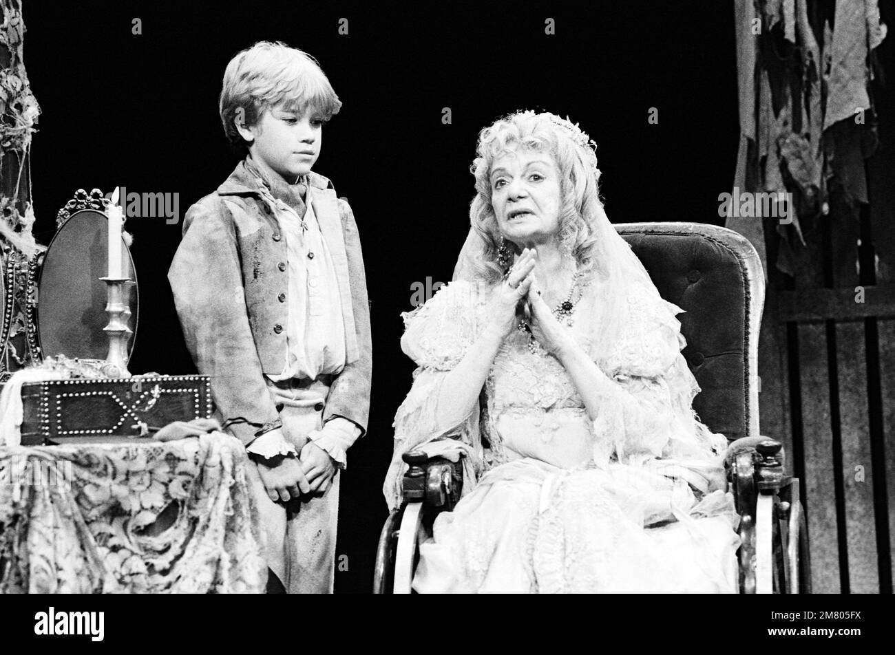 Young and old performers hi-res stock photography and images - Alamy