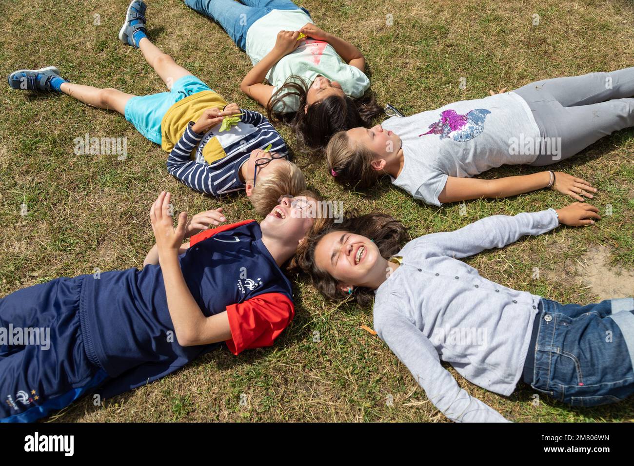 IN THE PLAYGROUND, INTEGRATION OF CHILDREN WITH DIFFICULTIES, SLIGHT ...
