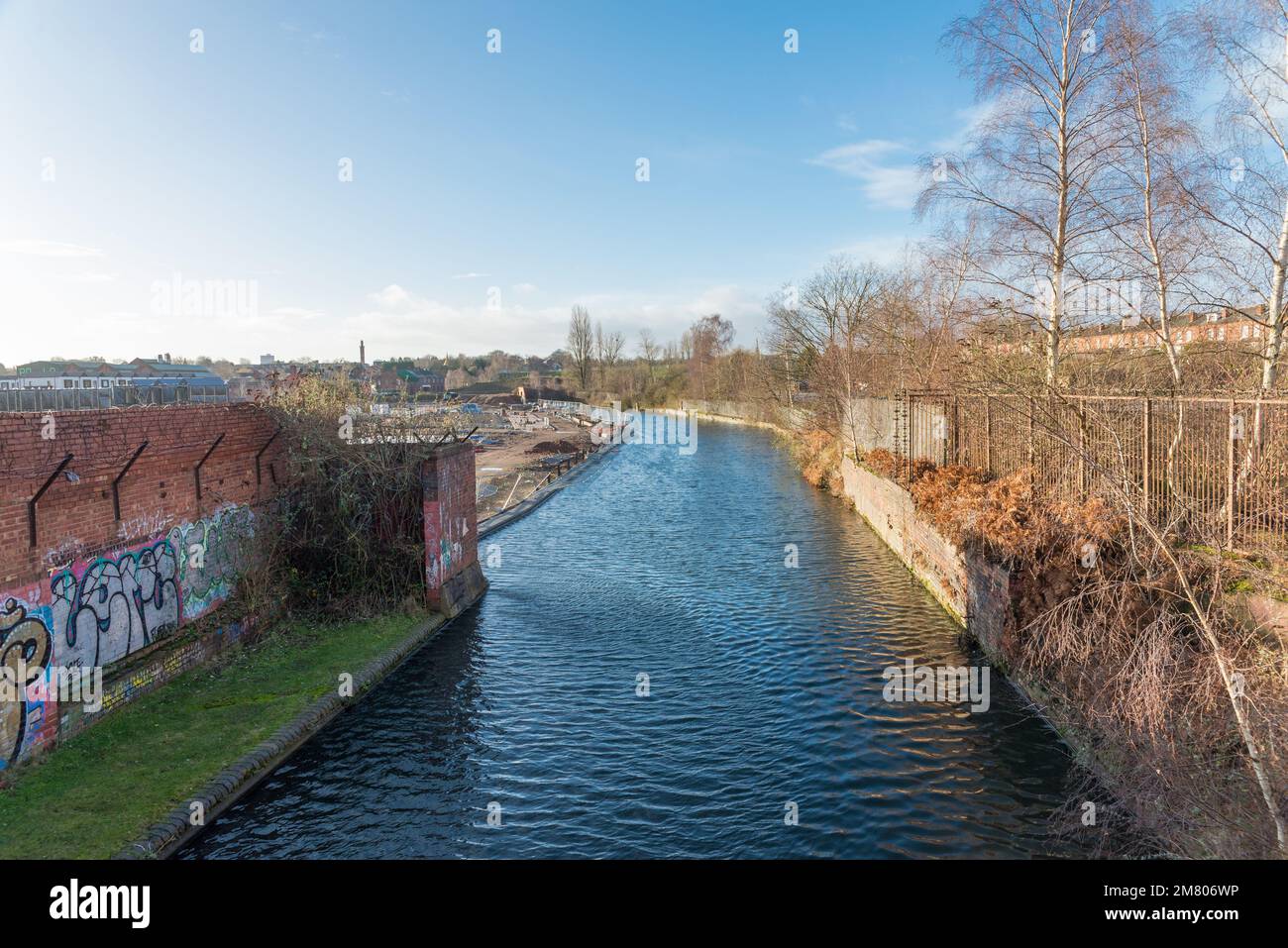 The Icknield Port Loop canal in Edgbaston, Birmingham, UK Stock Photo ...