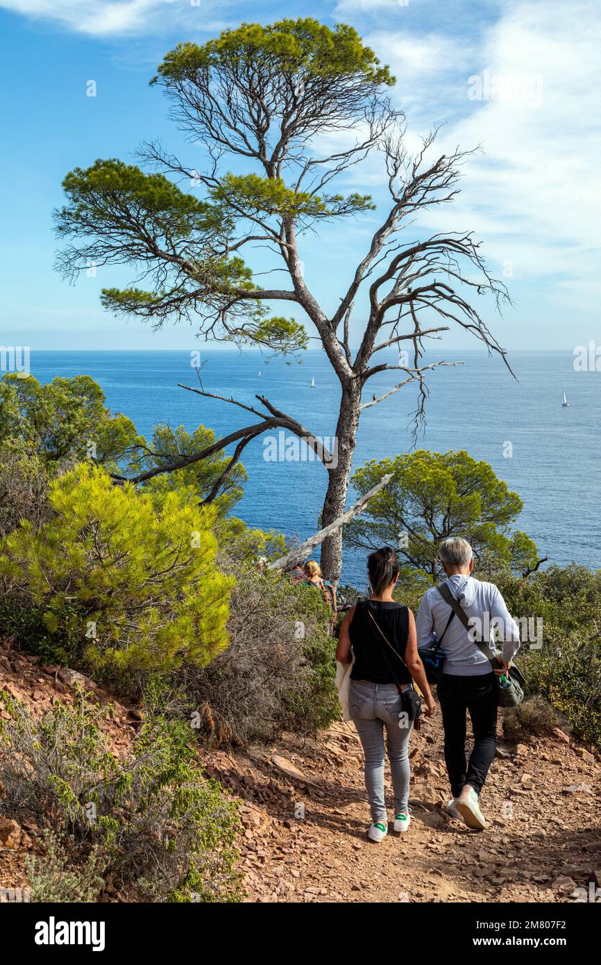 THE COAST PATH OF CAPE DRAMONT, SAINT-RAPHAEL, VAR, FRANCE Stock Photo ...