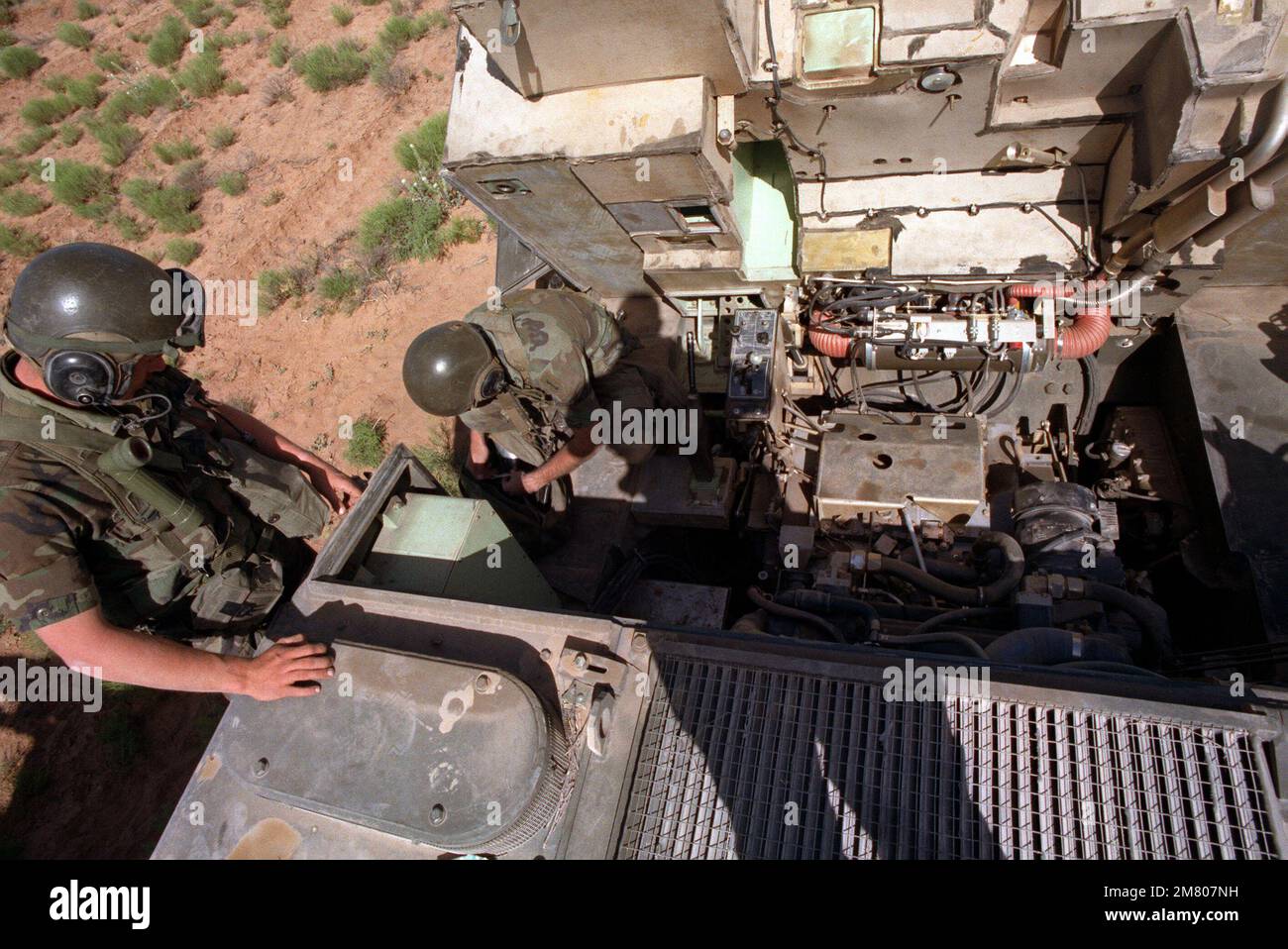 Members of the 3rd Battalion, 6th Field Artillery, 1ST Infantry ...