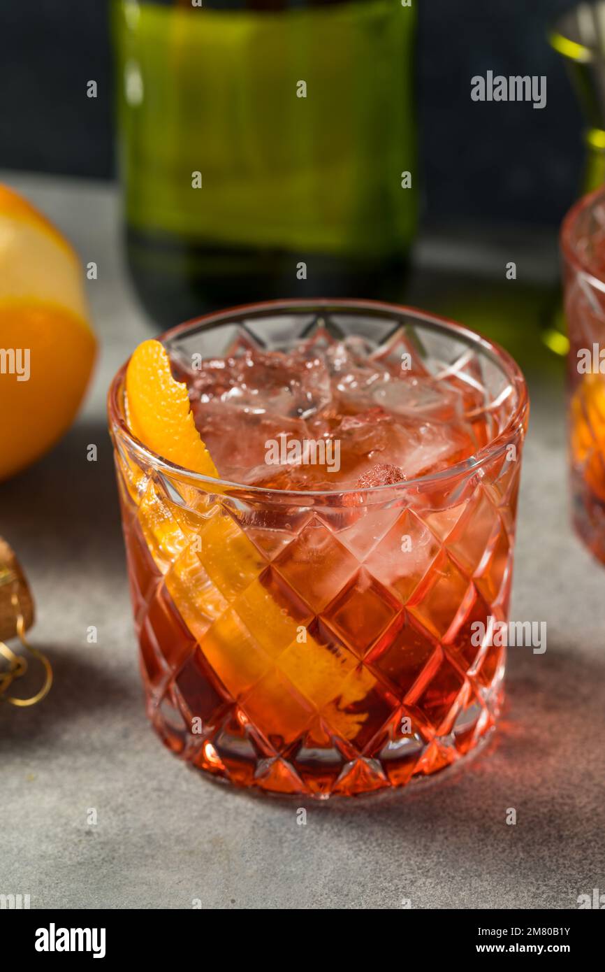 Negroni sbagliato hi-res stock photography and images - Alamy