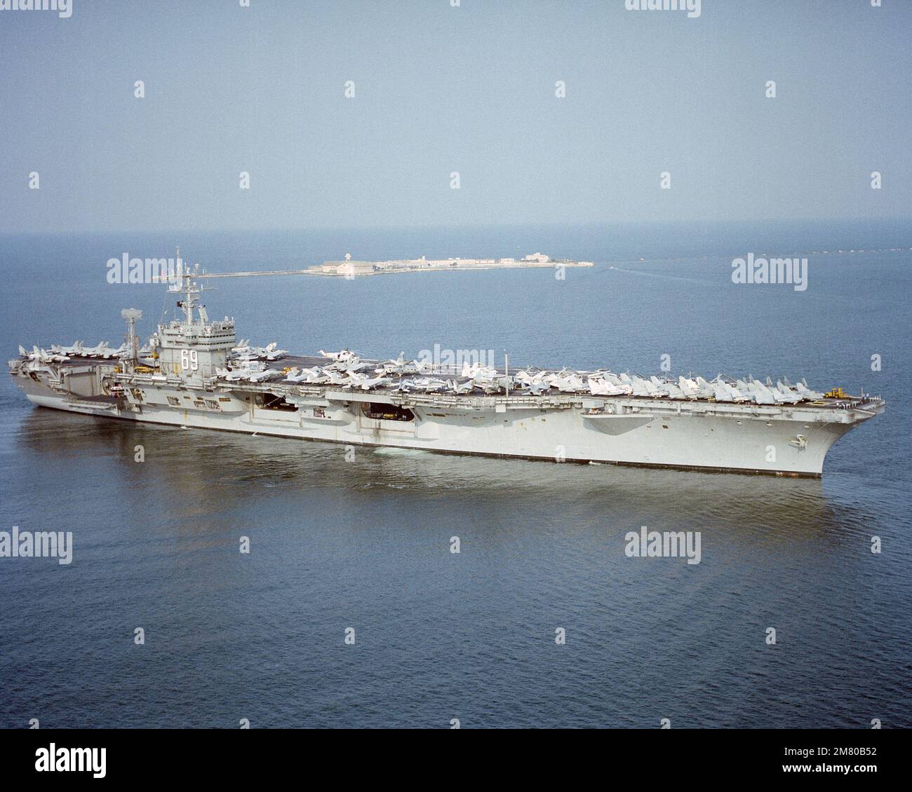 DN-SC-87-05315. Base: Taranto Country: Italy (ITA Stock Photo - Alamy