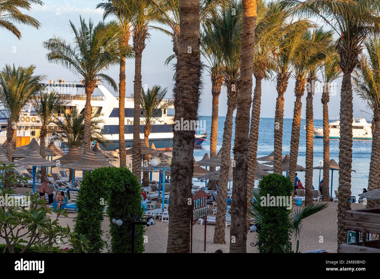 PRIVATE BEACH IN FRONT OF THE HOTEL MARLIN INN BEACH RESORT, HURGHADA ...