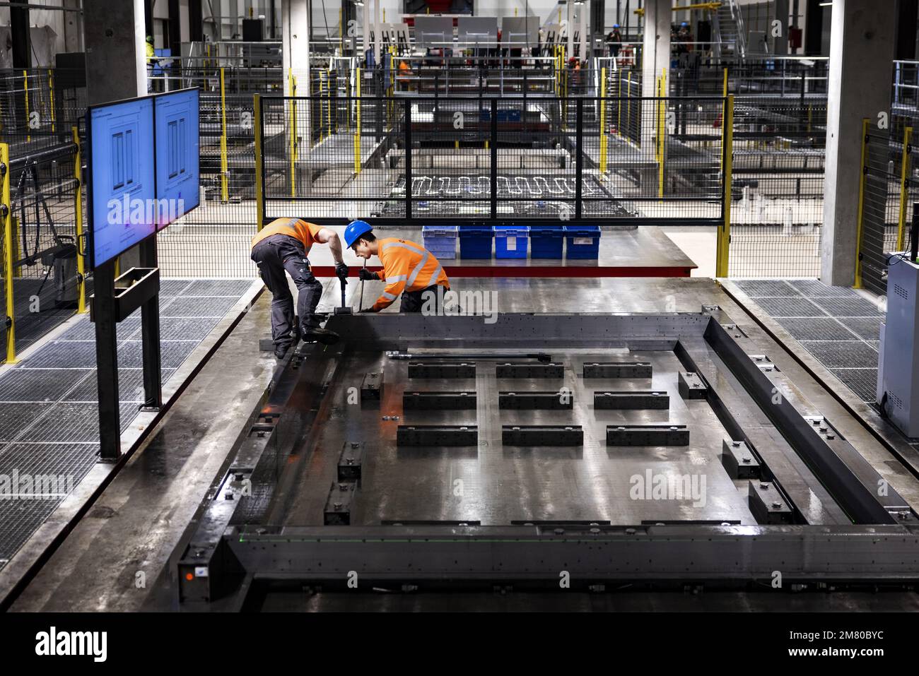 HERENVEEN - Prefab components for homes are manufactured in a prefab ...